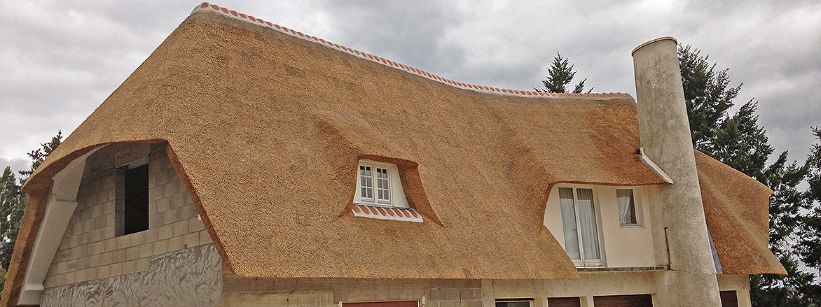 Construction de Toits en chaume, Couverture chaume. Artisan chaumier